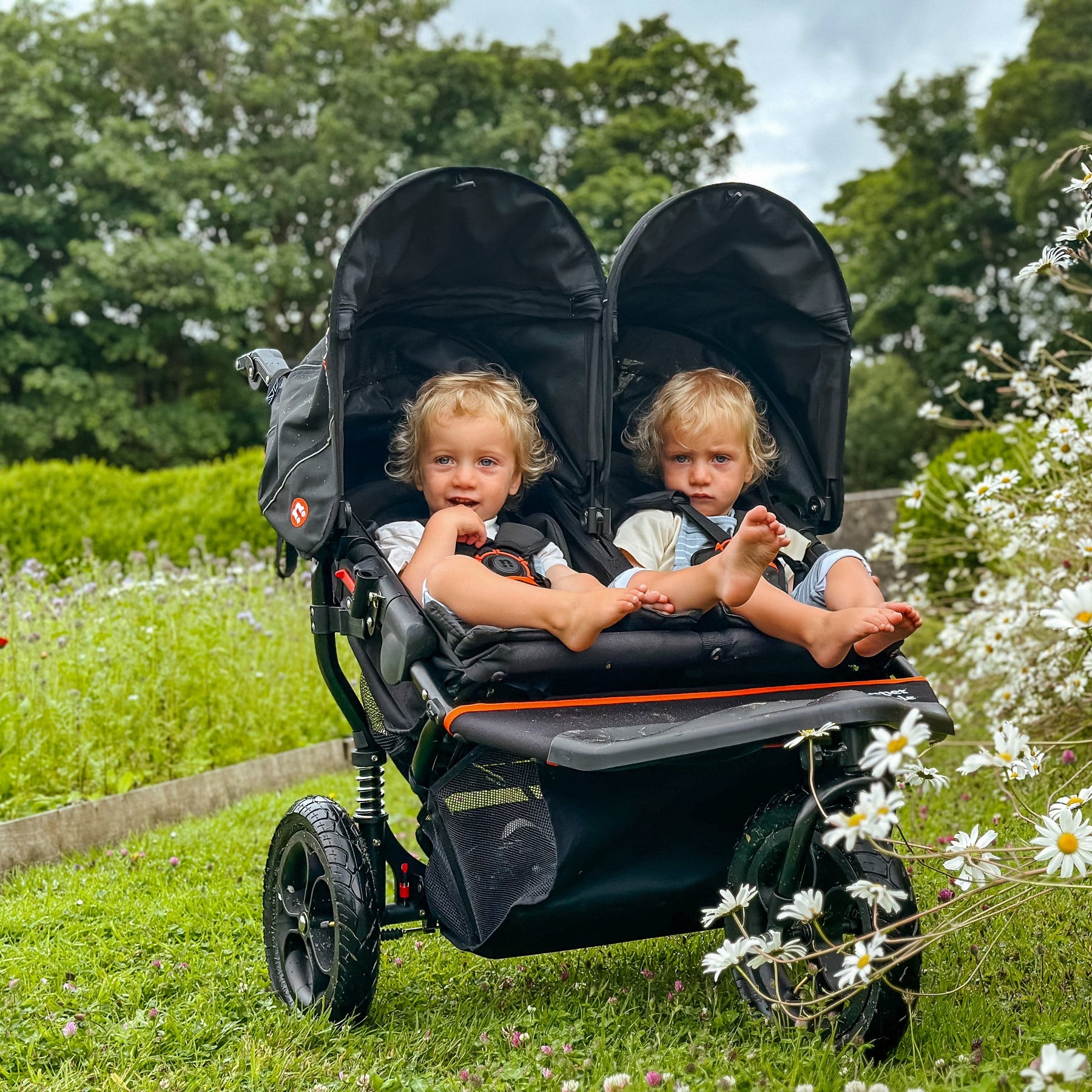 Nipper V5 Double Pushchair: Free Rain Cover & Basket – Out n About