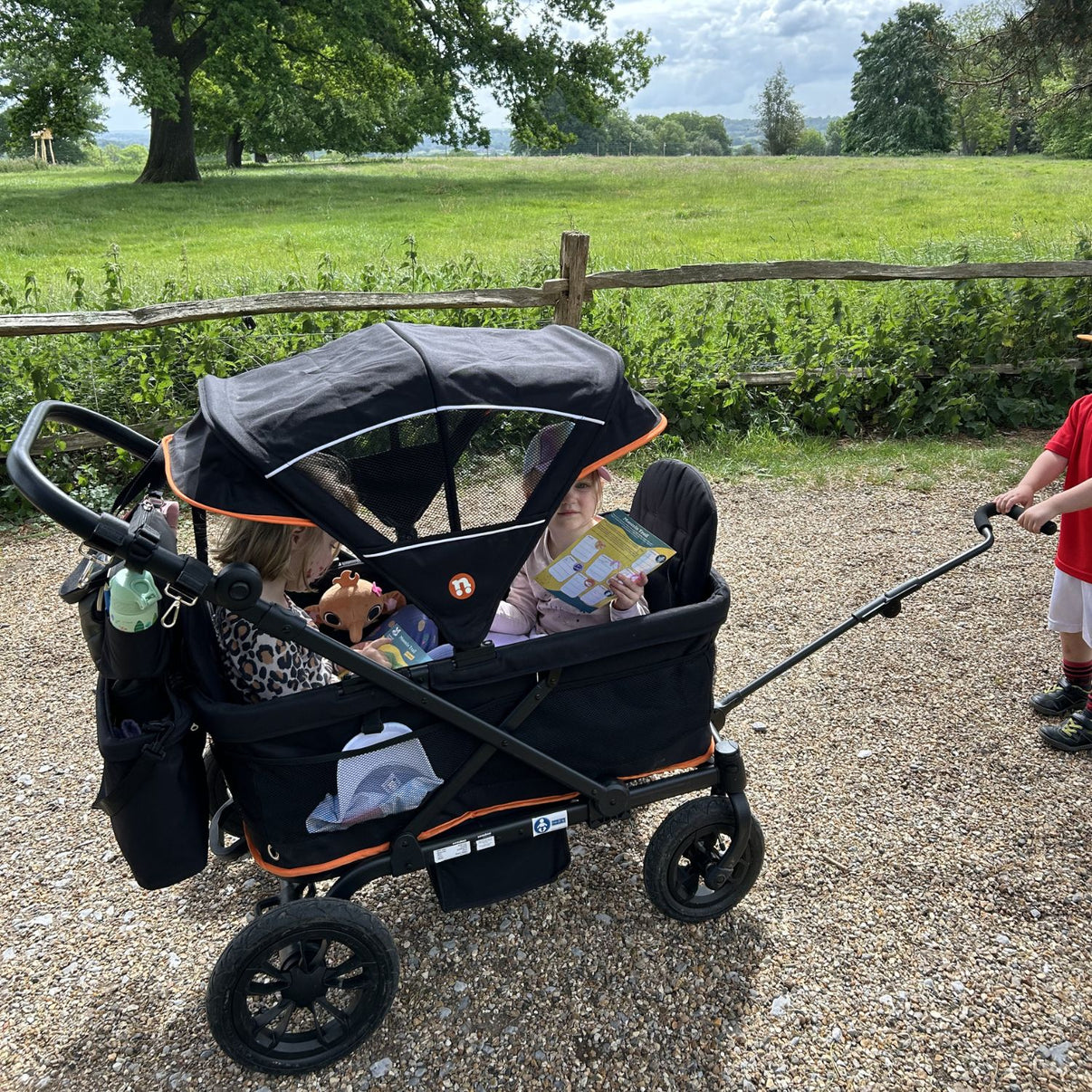 Nipper Wagon - Out n About